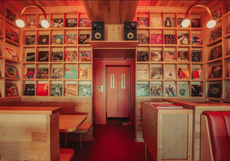 Fine Diving: Richmond's Fanboy Shines in Esquire's Best Bars List - RVA Mag